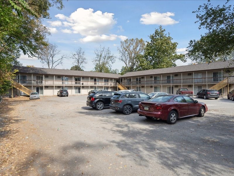 732 Michael St, Iowa City, IA 52246 - Michael Street Apartments | LoopNet