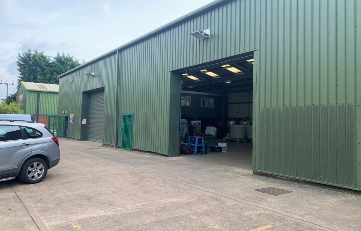 Shawbirch Rd, Telford, TF6 5EN | LoopNet