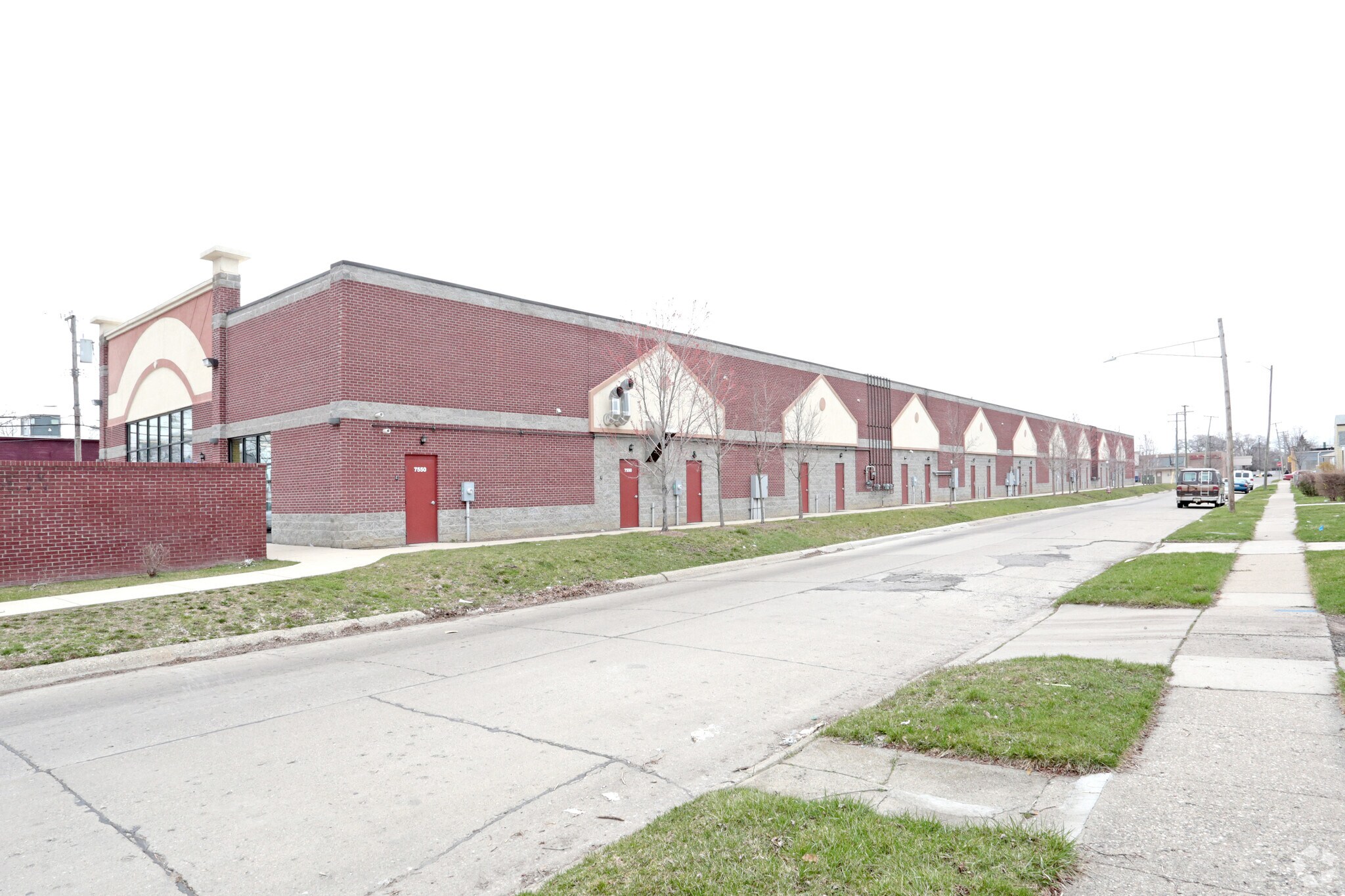 7580 E 9 Mile Rd, Warren, MI 48091 - 7 Star Plaza | LoopNet