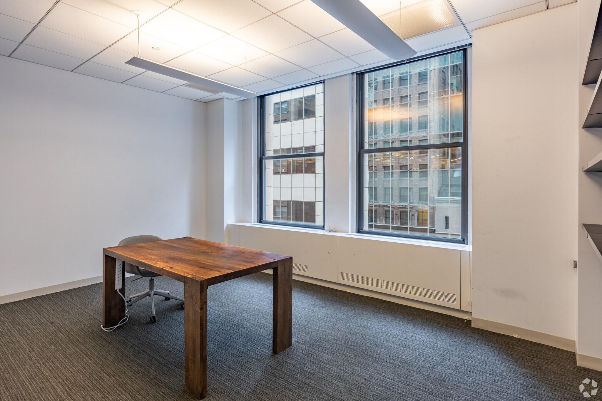 18 E 41st St, New York, NY 10017 - Central Plaza Building | LoopNet
