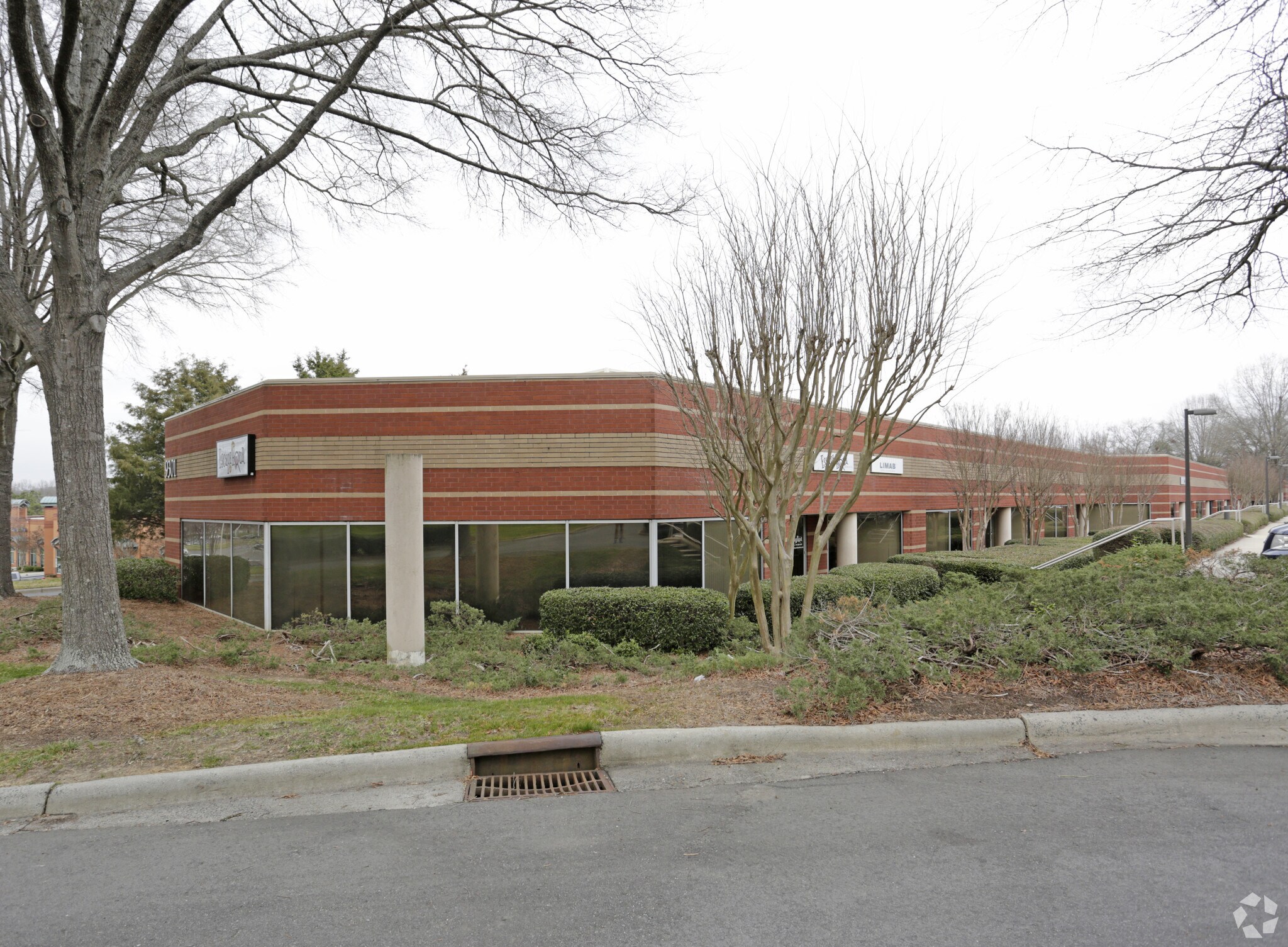 9129 MONROE Rd, Charlotte, NC 28270 - Greylyn Business Park | LoopNet