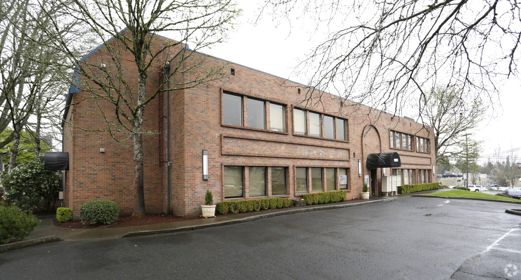 8885 SW Canyon Rd, Portland, OR 97225 | LoopNet