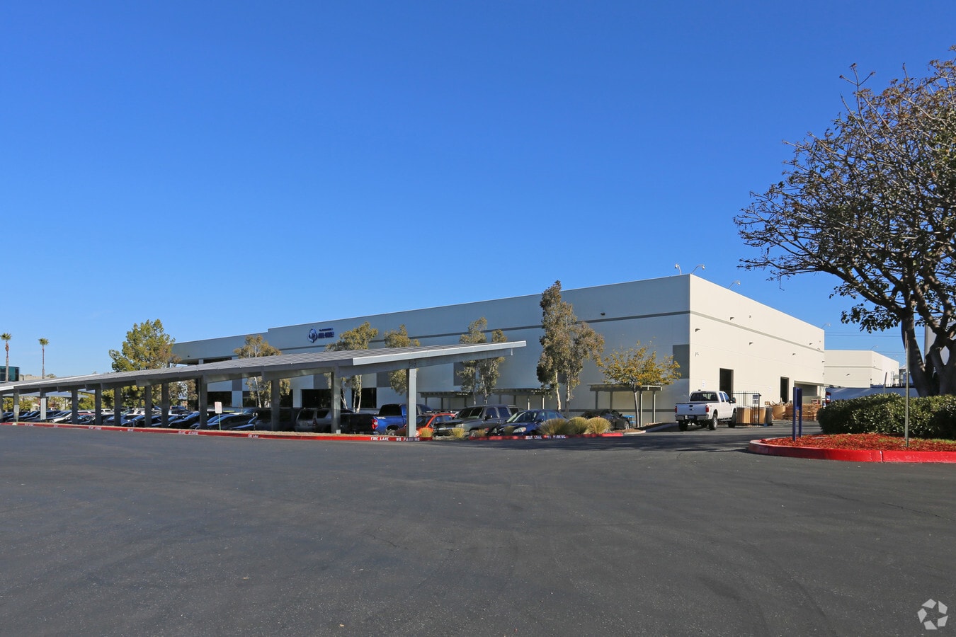 1335 Park Center Dr, Vista, CA 92081 - Property Record | LoopNet.com