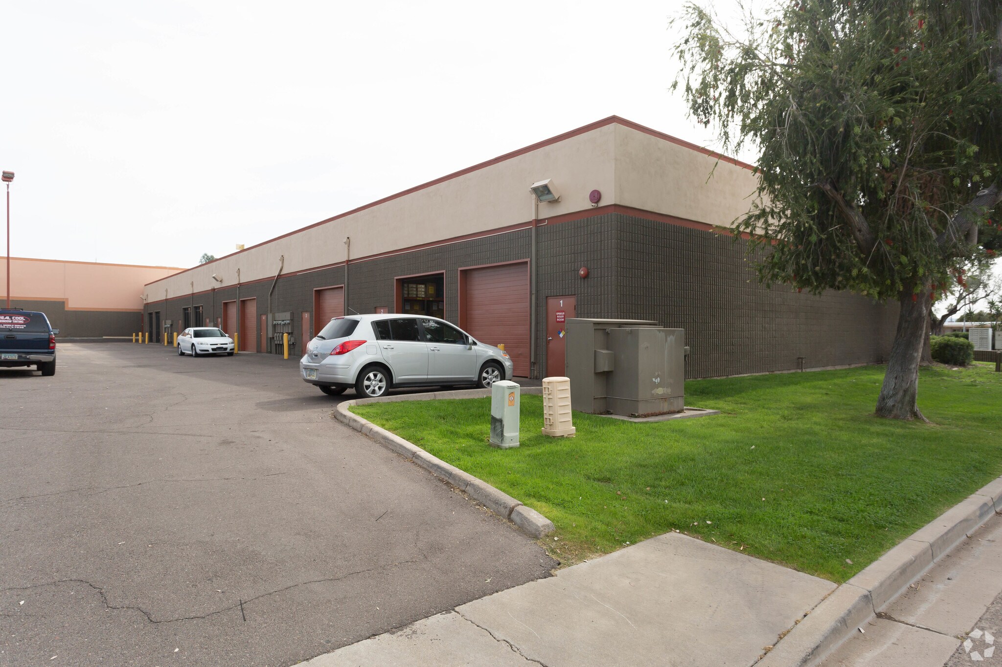 5420 W Camelback Rd, Glendale, AZ 85301 - Camelback Commerce Center ...