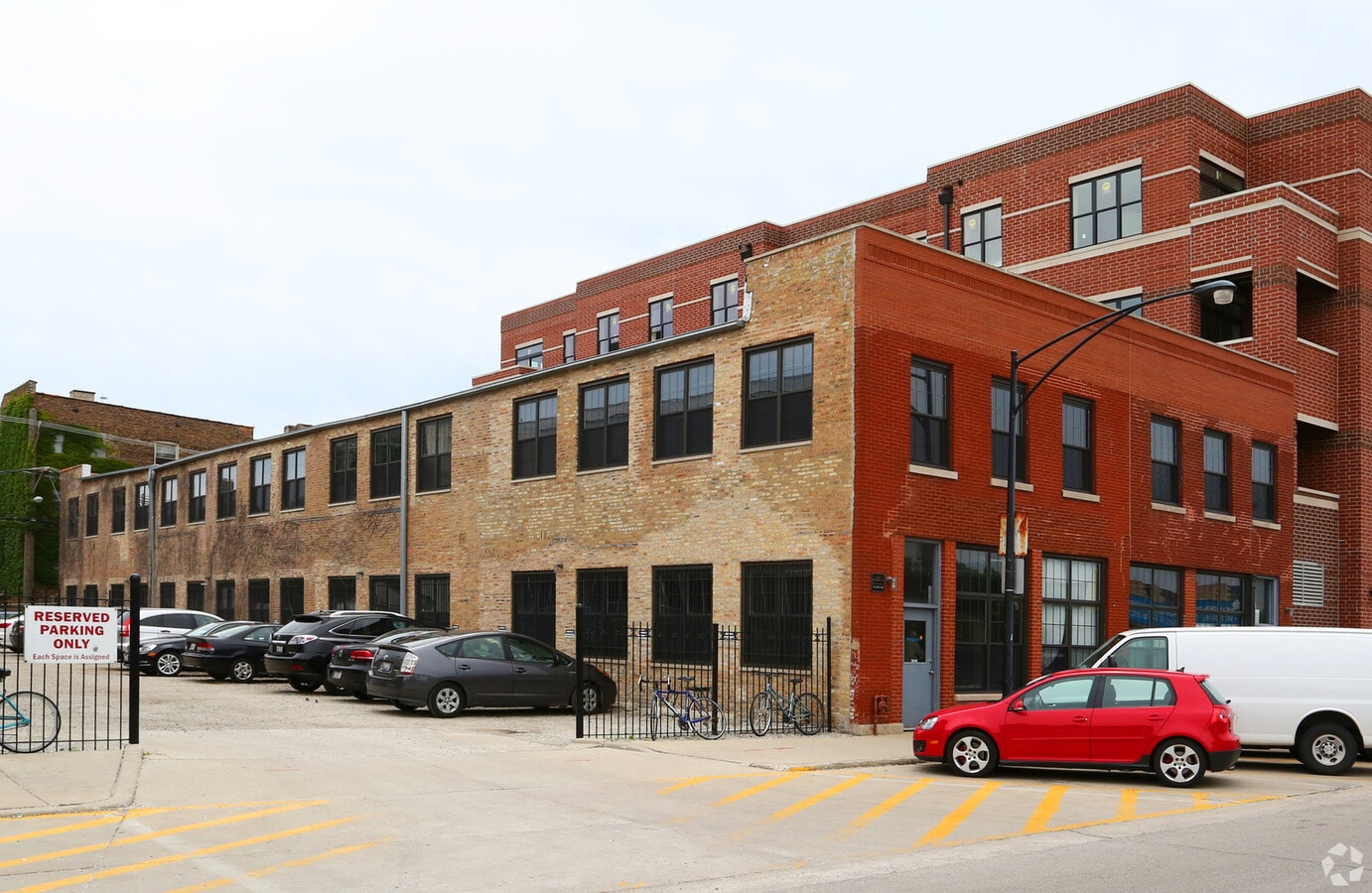 4611 N Ravenswood Ave, Chicago, IL 60640 | LoopNet