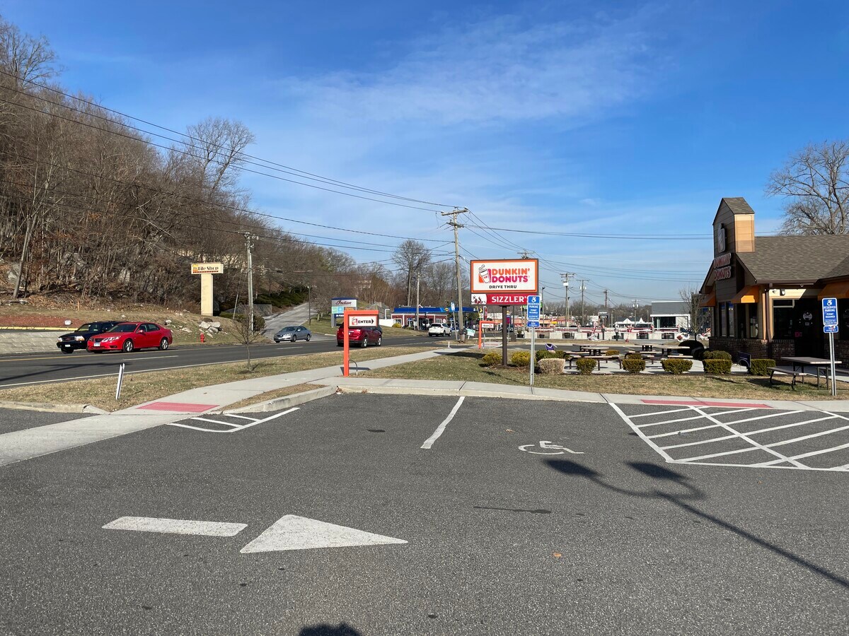 7 Federal Rd, Brookfield, CT 06804 | LoopNet