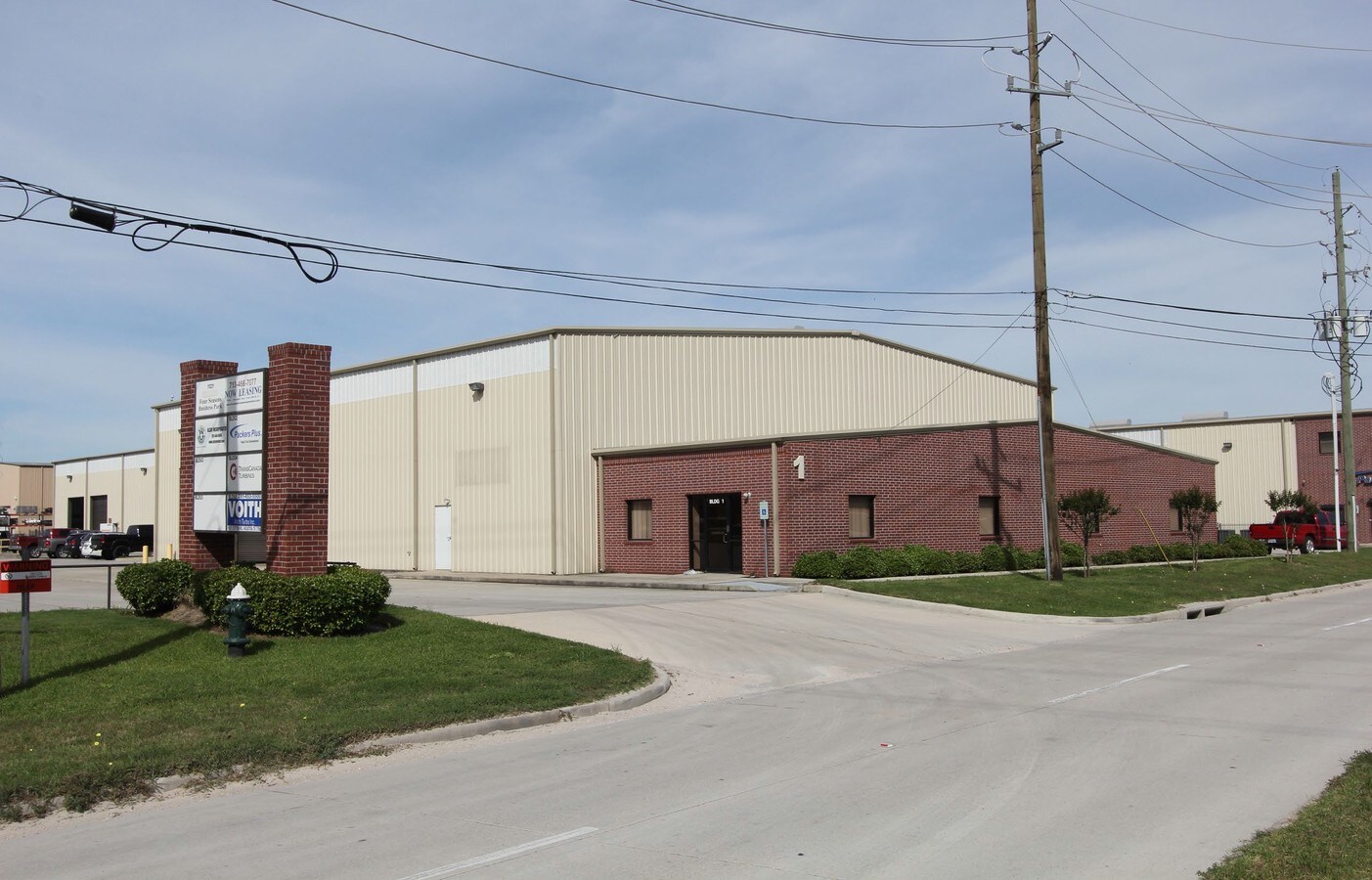 11221 Cutten Rd, Houston, TX 77066 | LoopNet