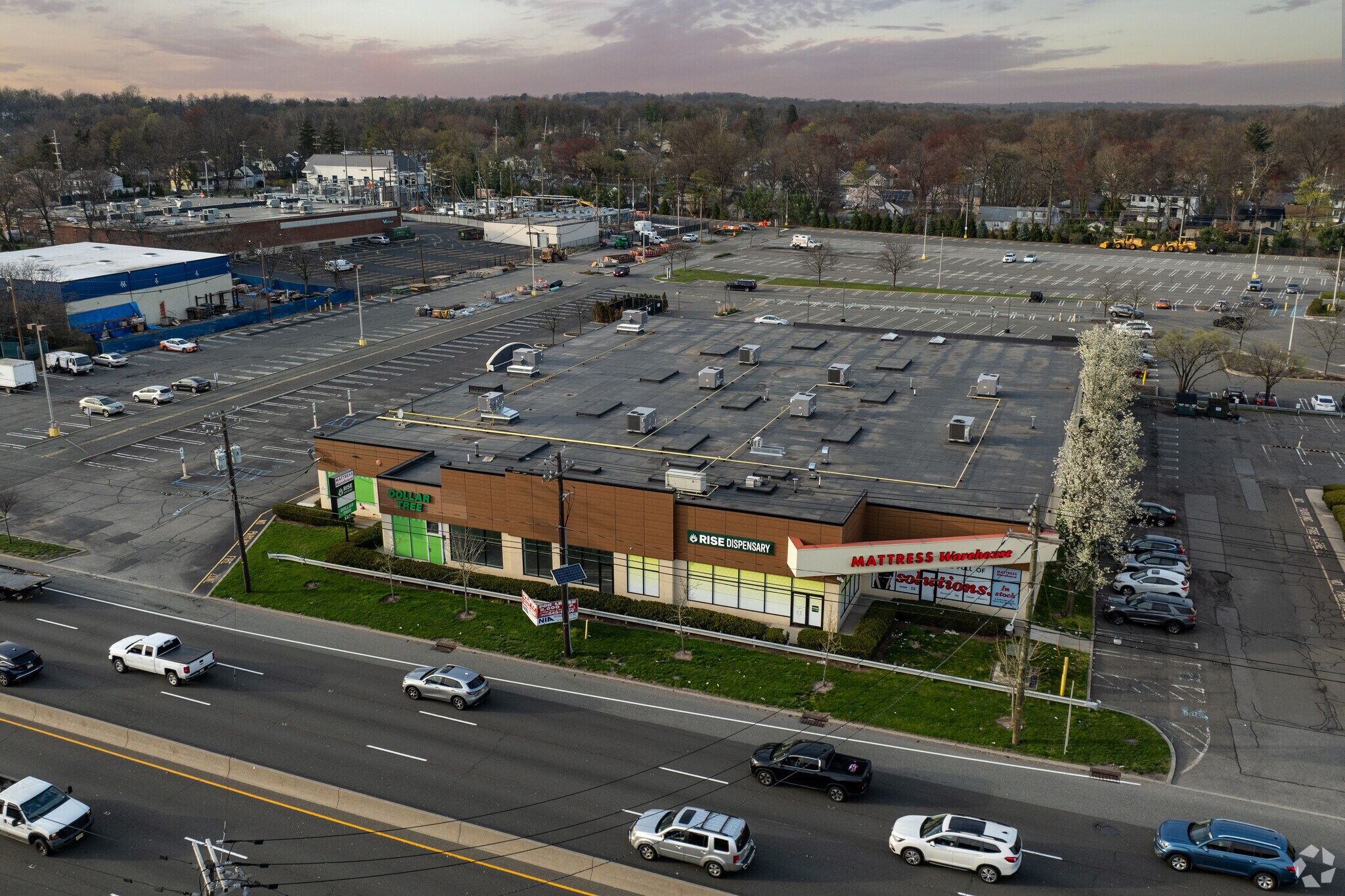 145 E State Rt 4, Paramus, NJ 07652 - 145 E State Rt 4 | LoopNet