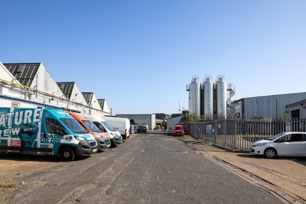 112 Blackhorse Ln, London, E17 6SH | LoopNet