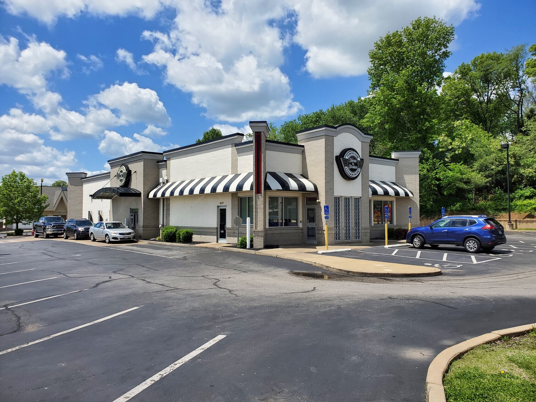 8609 Watson Rd, Saint Louis, MO 63119 | LoopNet