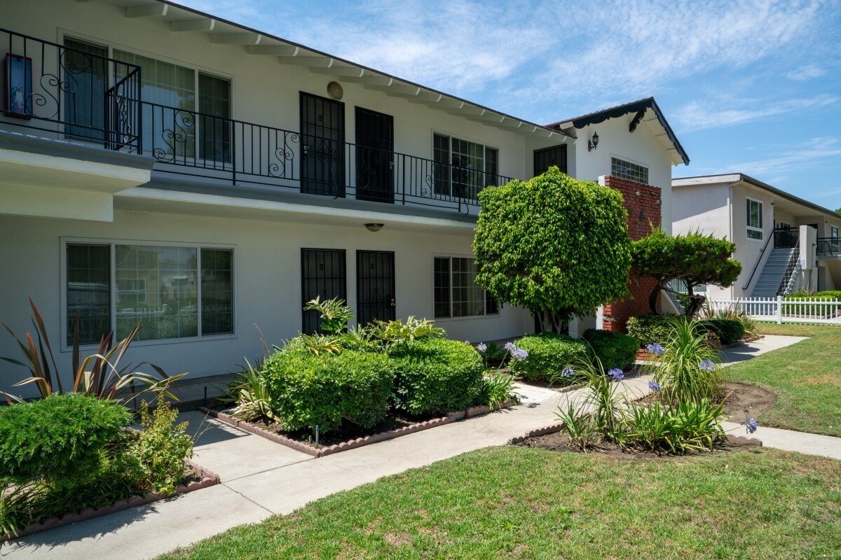 12581 Kensington Ln, Garden Grove, CA 92840 | LoopNet