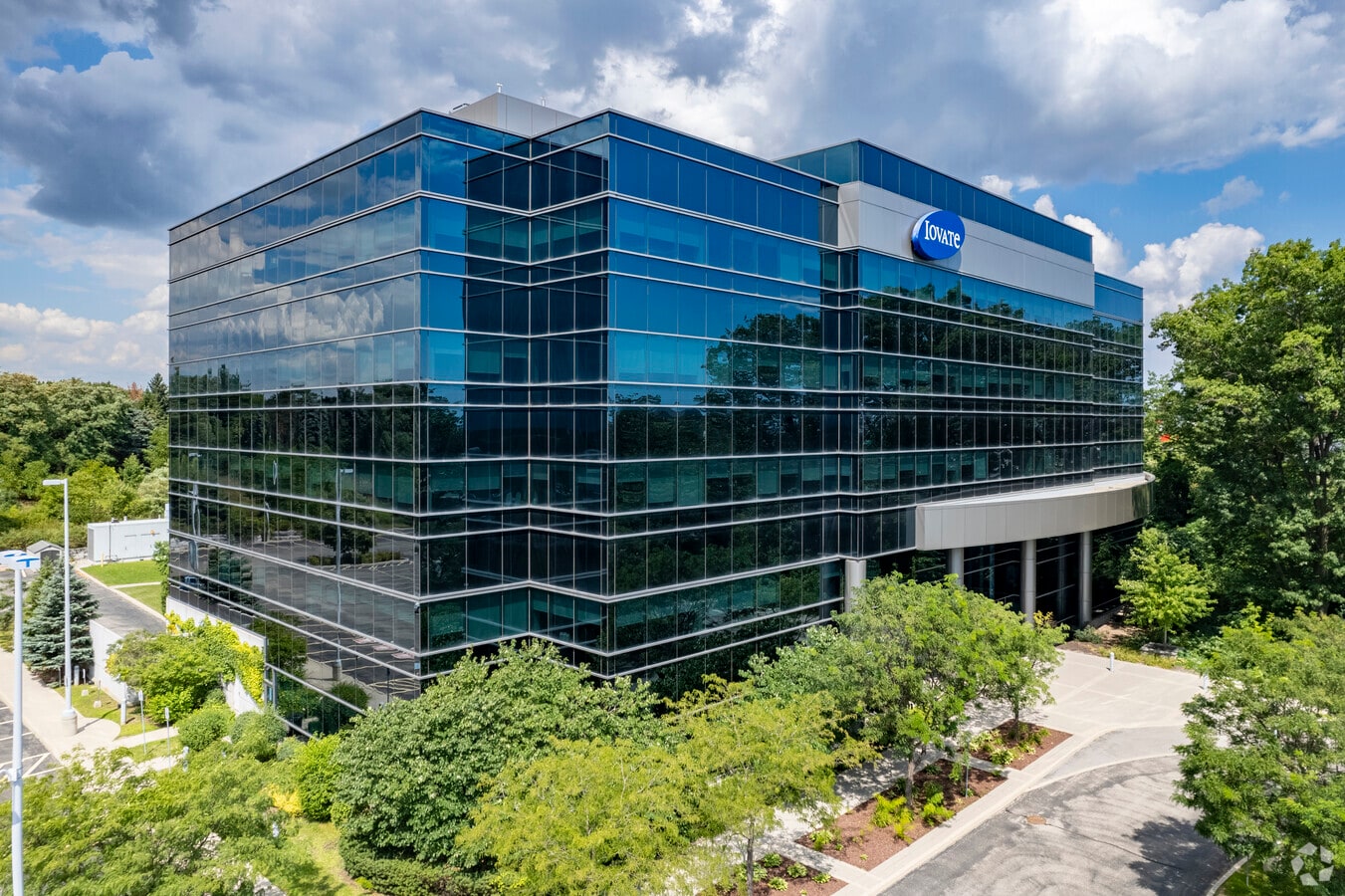 381 N Service Rd W, Oakville, ON L6M 0H4 | LoopNet