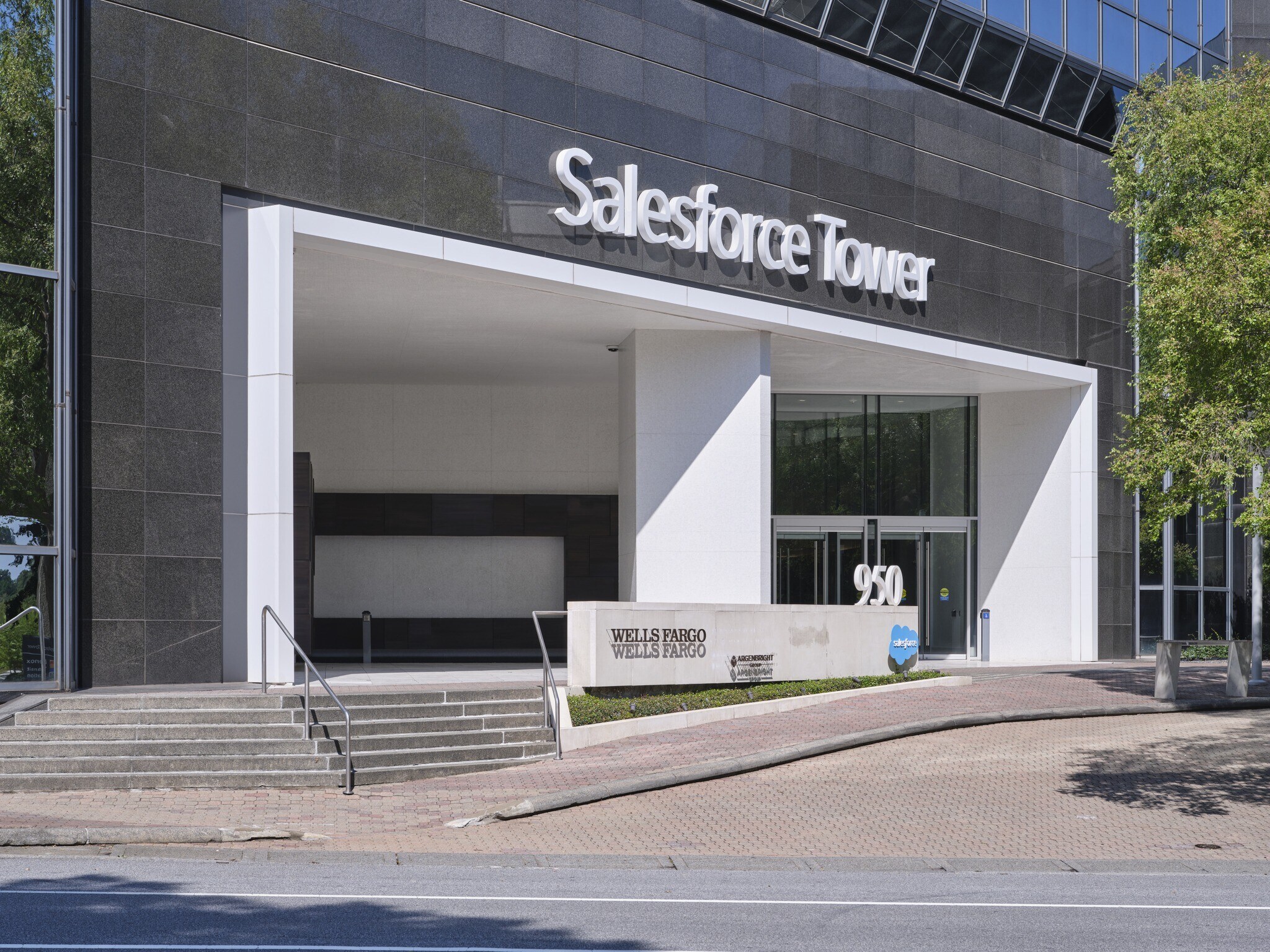 950 E Paces Ferry Rd NE, Atlanta, GA 30326 - Salesforce Tower | LoopNet