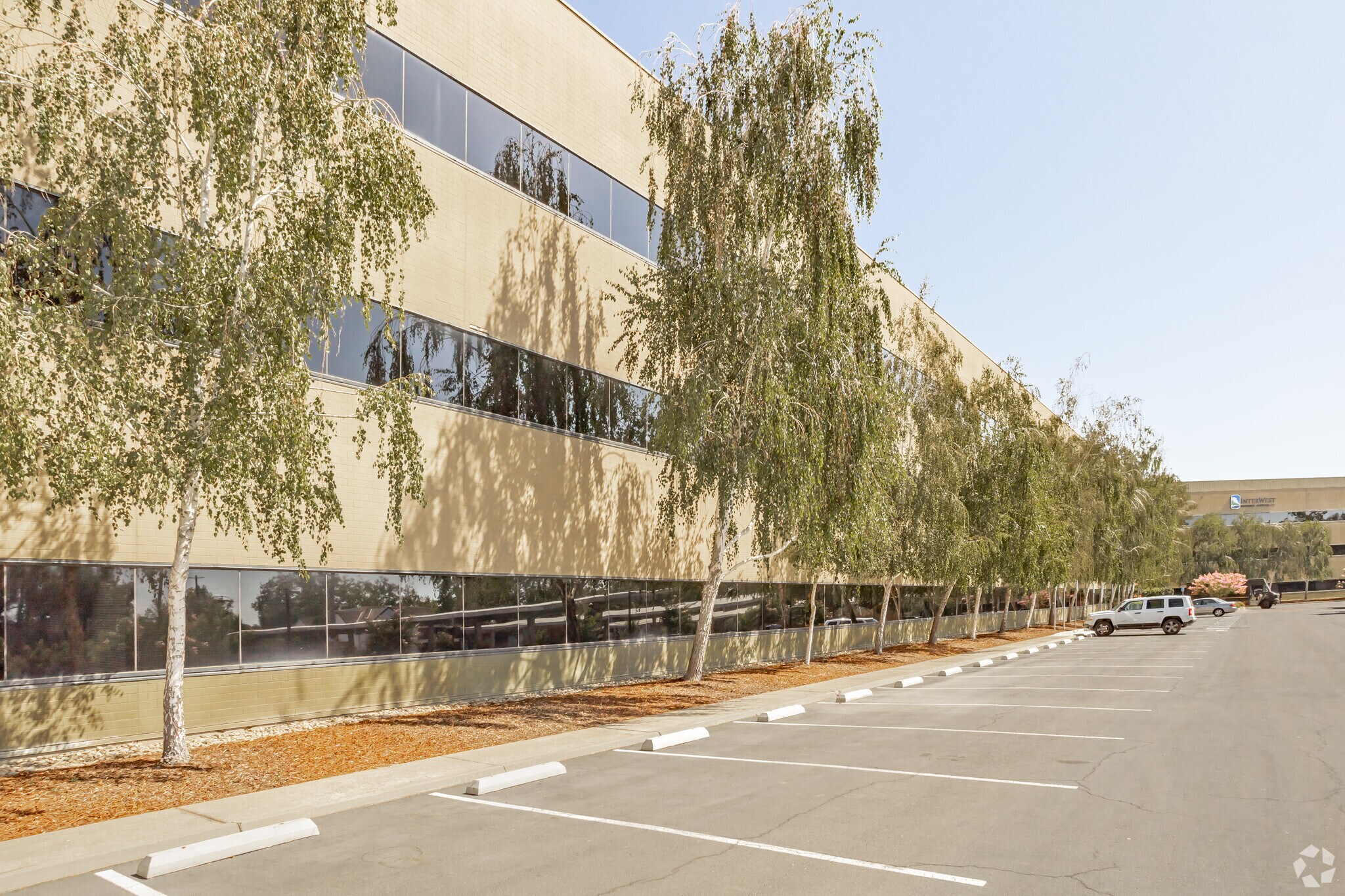 8950 Cal Center Dr, Sacramento, CA 95826 - California Center | LoopNet