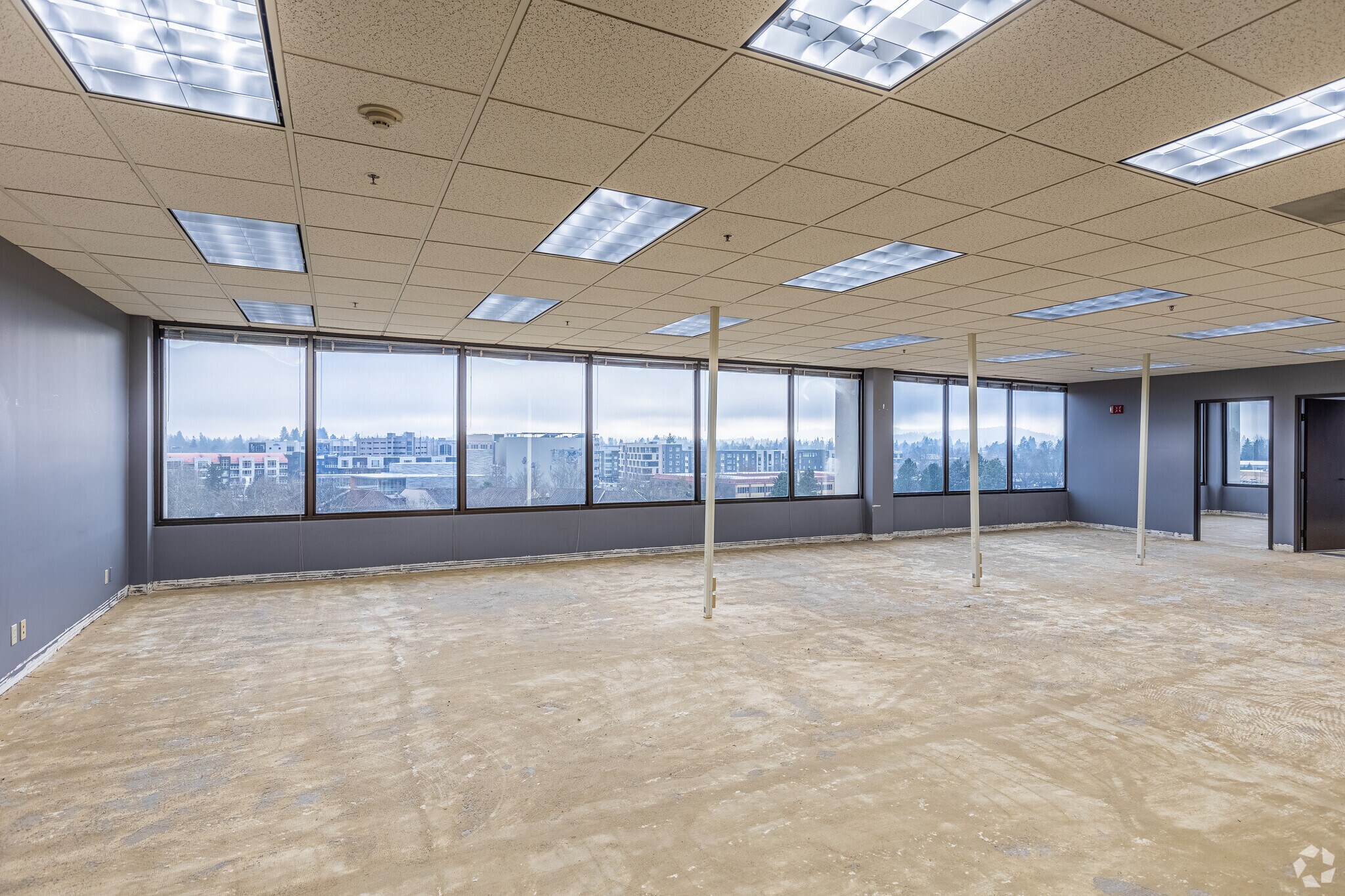 12655 SW Center St, Beaverton, OR 97005 - Cascade Plaza West | LoopNet