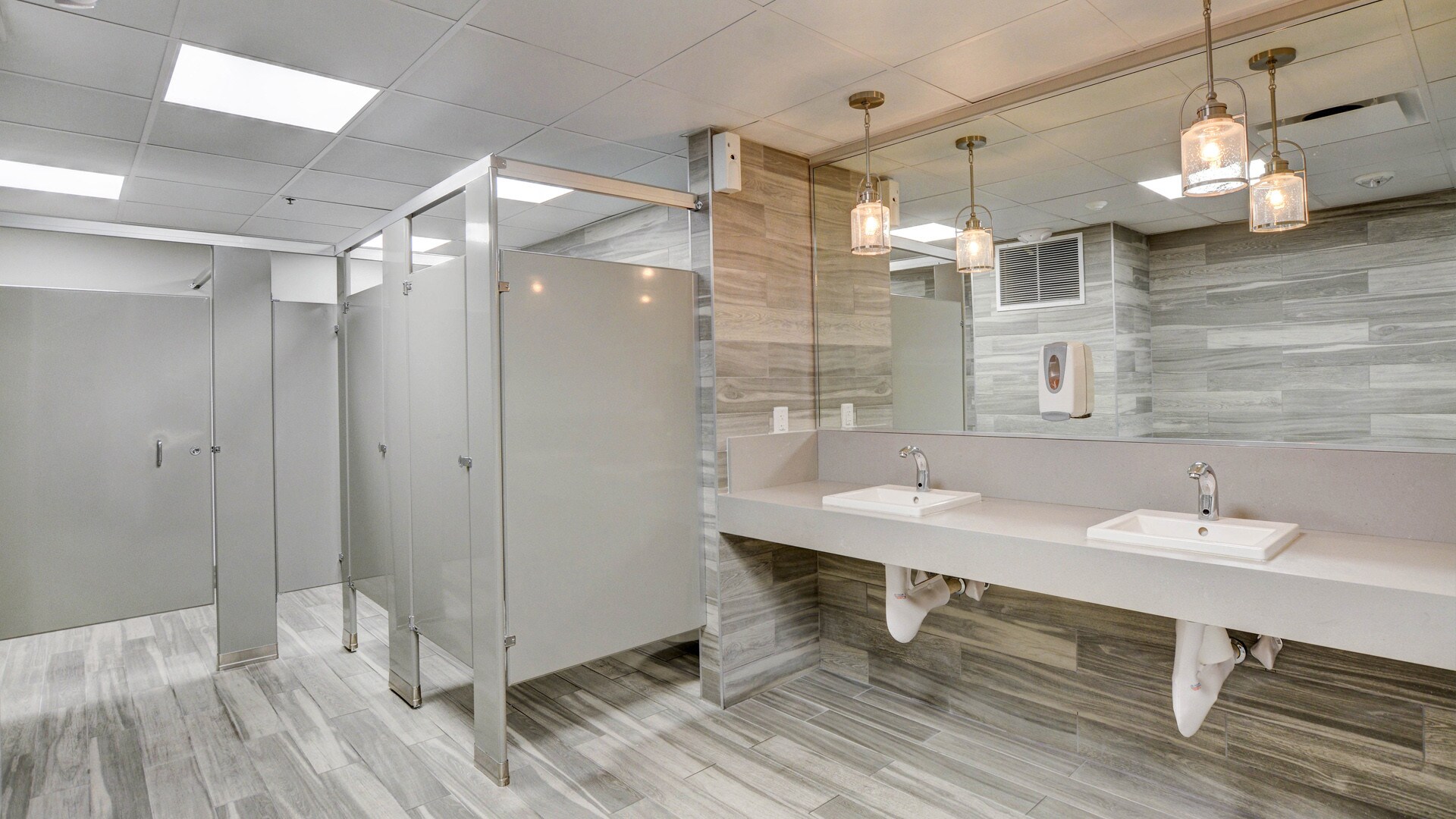 4045 Spencer St, Las Vegas, NV 89119 - 4045-4055 Spencer Street | LoopNet