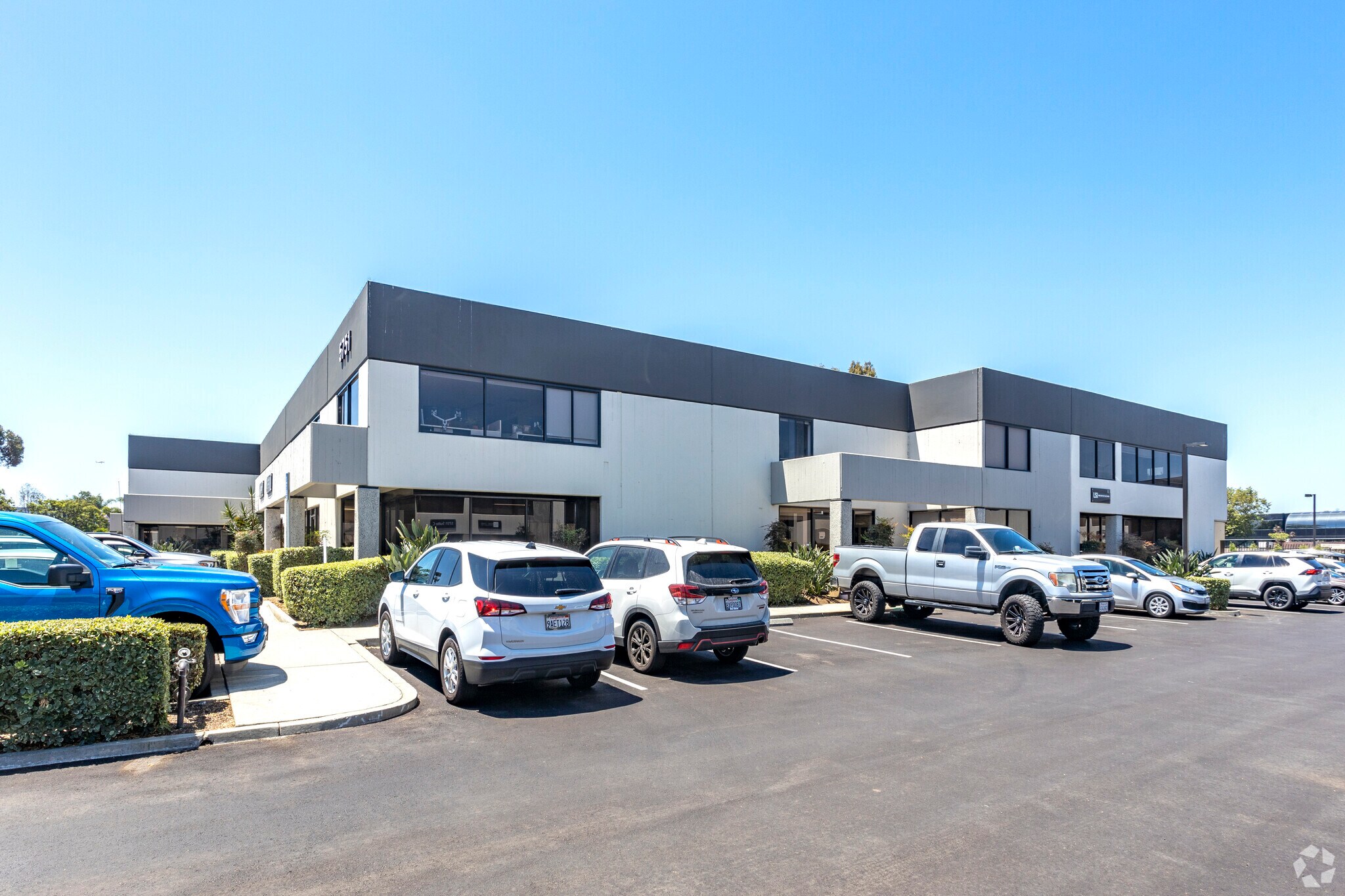 5751 Palmer Way, Carlsbad, CA 92010 - Flex for Sale | LoopNet