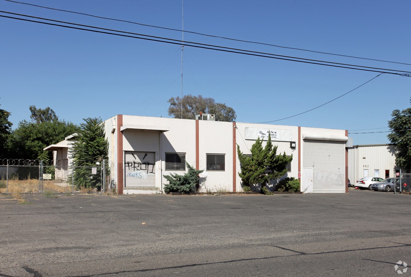 553 S 7th St, Modesto, CA 95351 | LoopNet