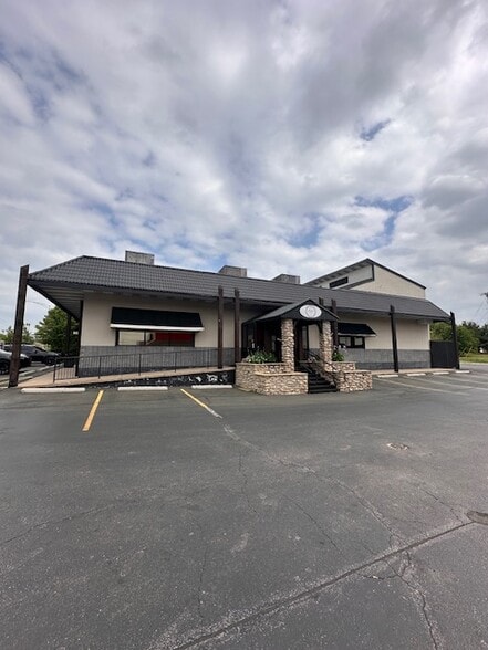 1410 E Republic Rd, Springfield, MO 65804 - Restaurant Space | LoopNet