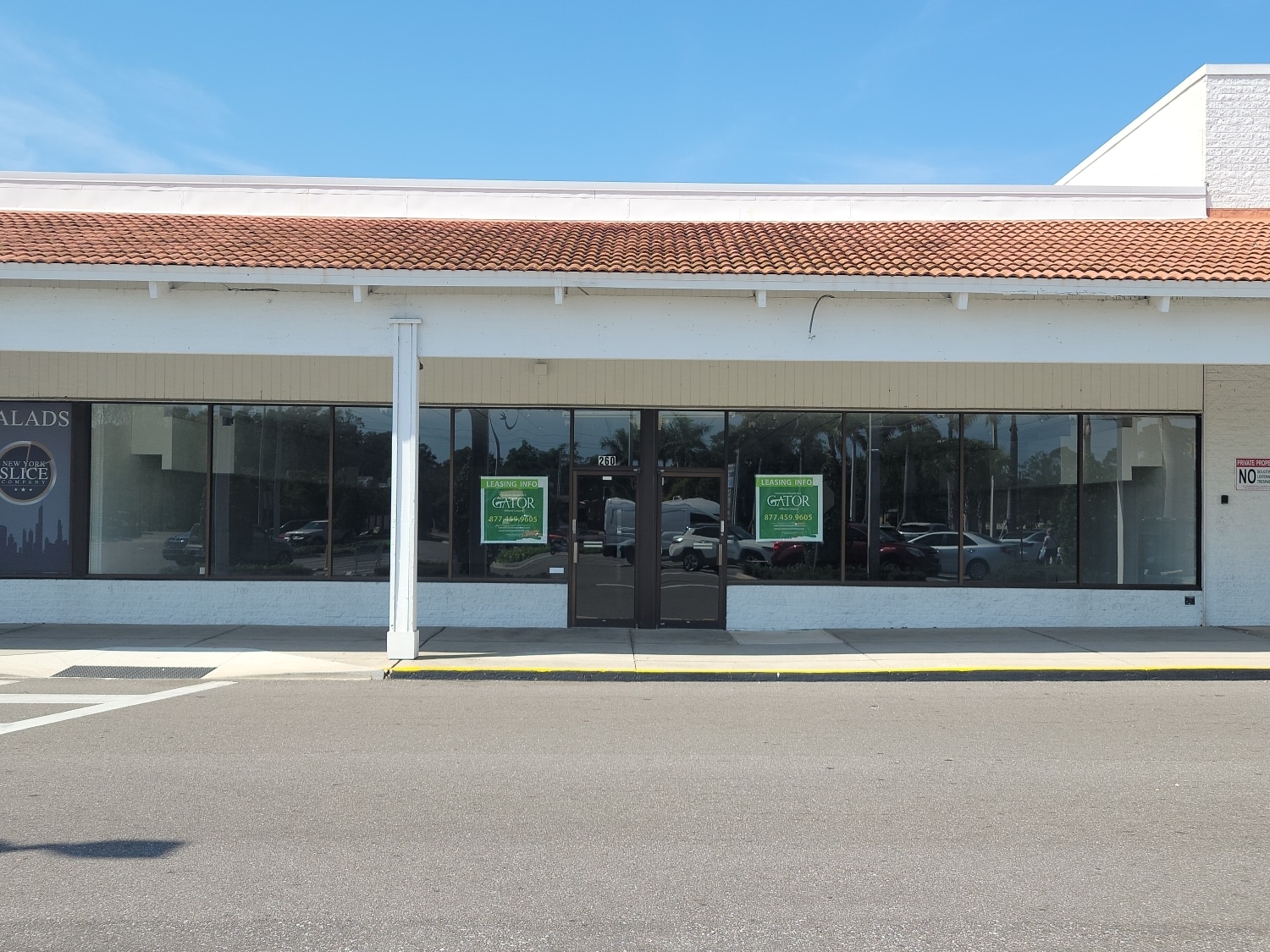 501 N Beneva Rd, Sarasota, FL 34232 - Town & Country Plaza | LoopNet
