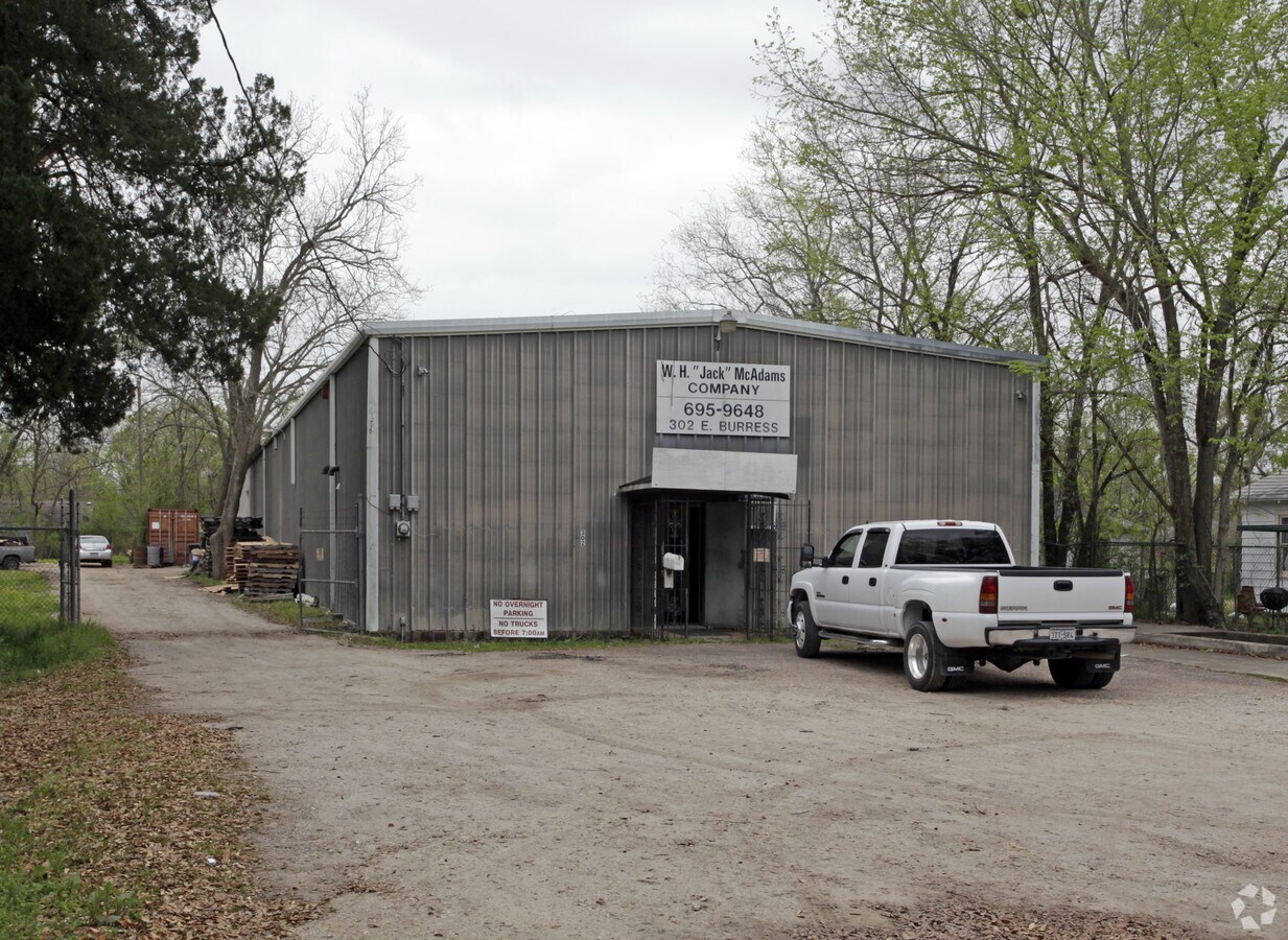 302 E Burress St, Houston, TX 77022 | LoopNet