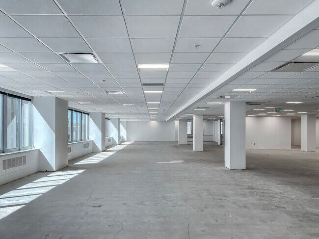 Commercial Real Estate Auctions | LoopNet.com