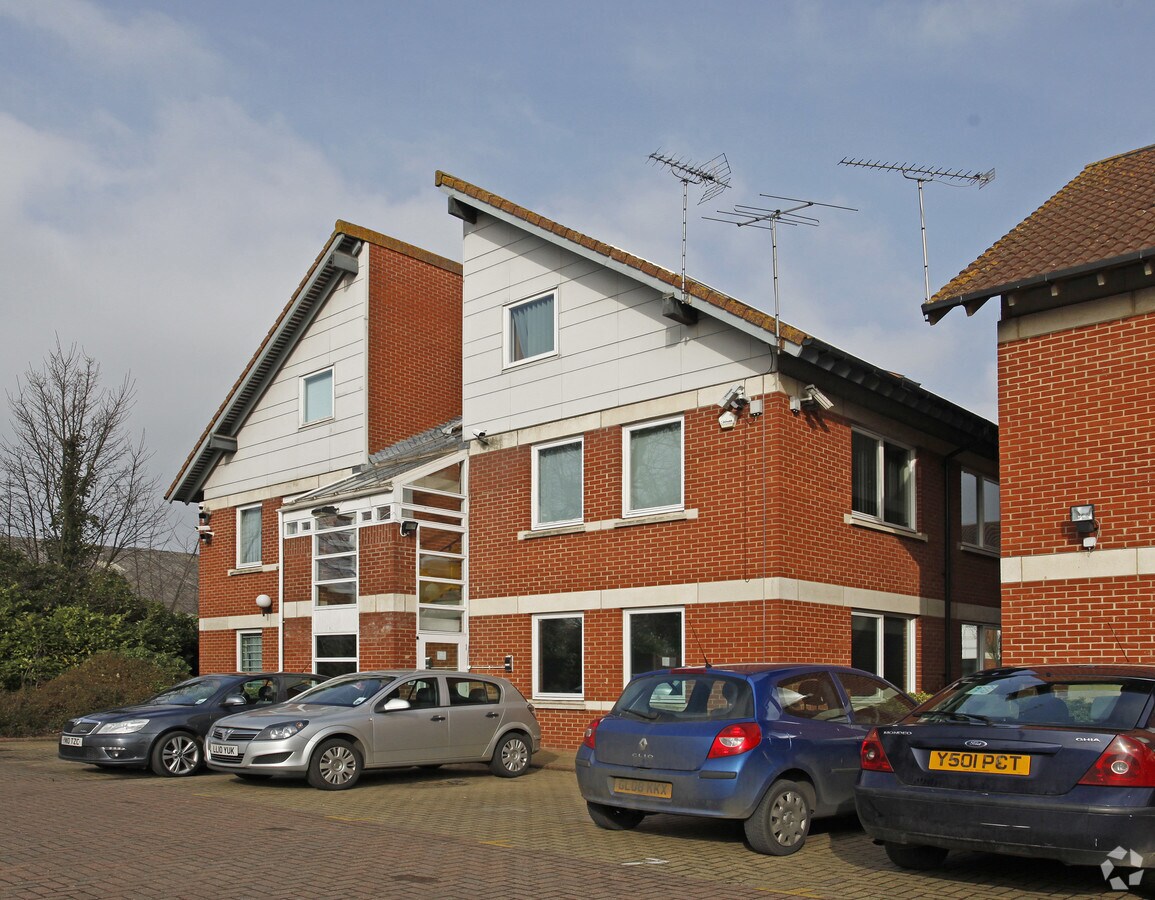 Willie Snaith Rd, Newmarket, CB8 7SG - Lyndon House | LoopNet