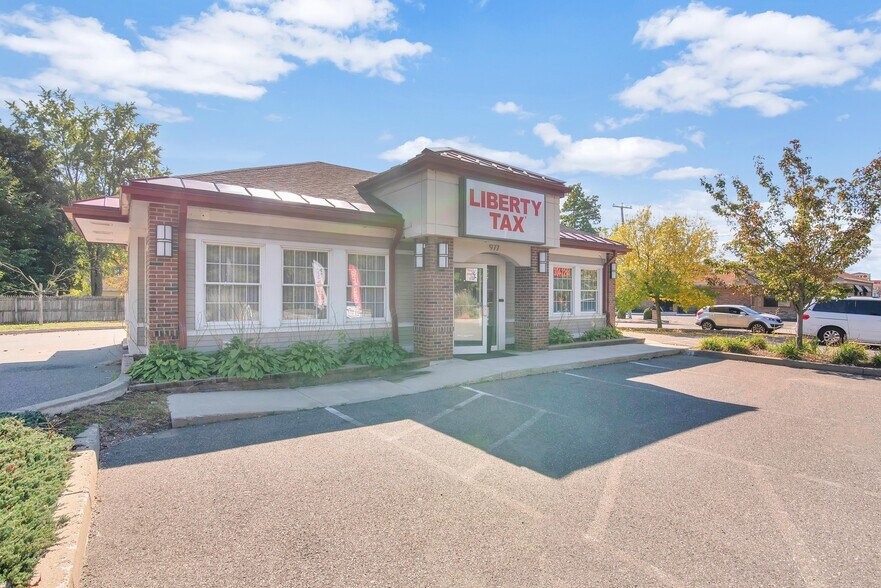 977 Boston Rd, Springfield, MA 01119 | LoopNet