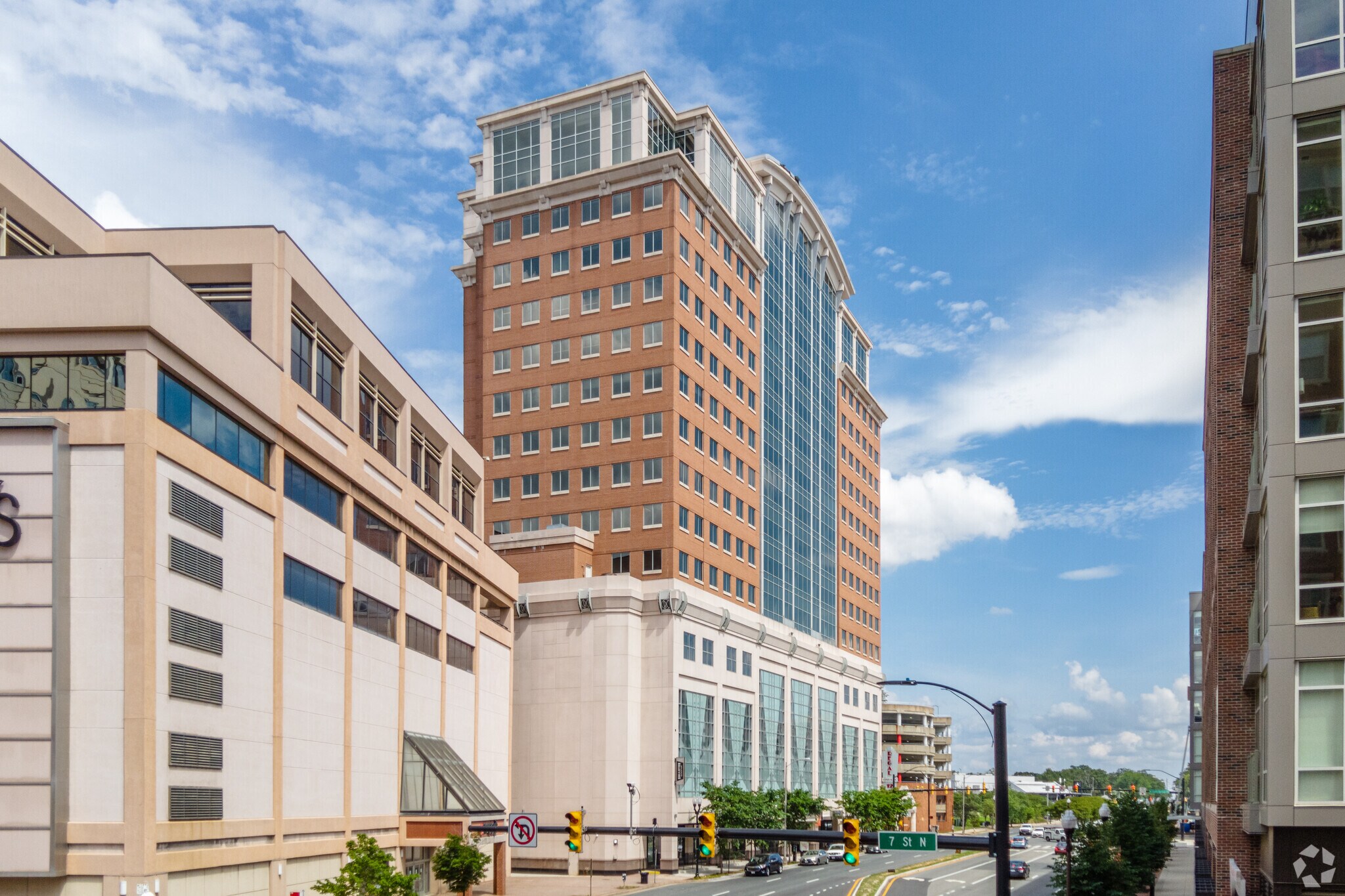 671 N Glebe Rd, Arlington, VA 22203 - Ballston Tower | LoopNet