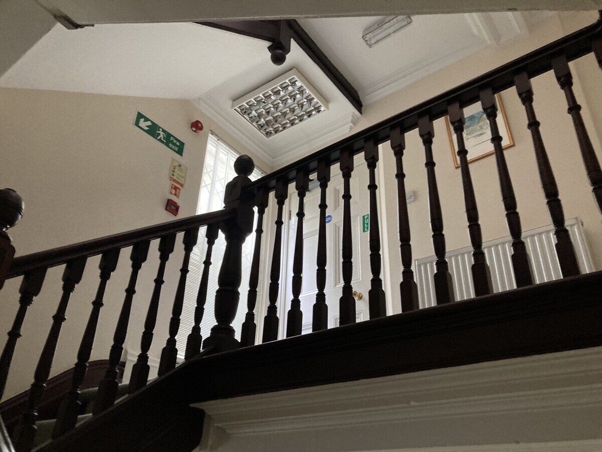 Stoney Hollow, Lutterworth, LEC LE17 4BL | LoopNet