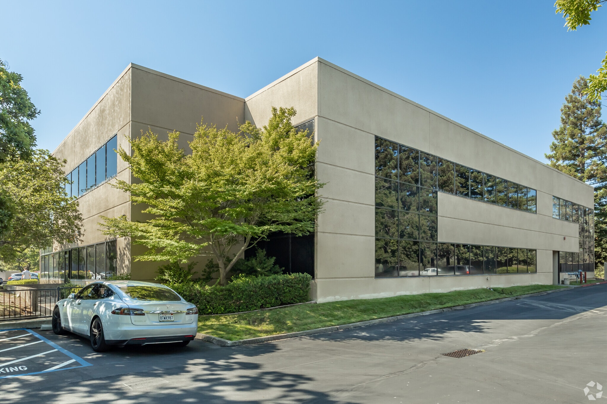 110 Blue Ravine Rd, Folsom, CA 95630 - Lake Forest Tech Center | LoopNet