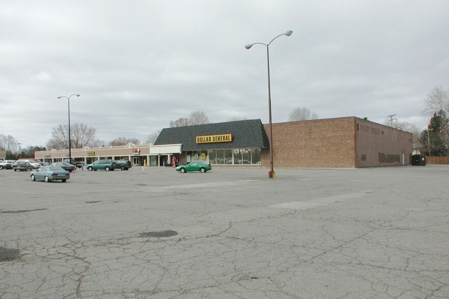 36901 Garfield Rd, Clinton Township, MI 48035 | LoopNet