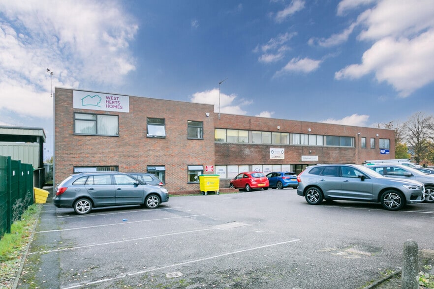 Maxted Rd, Hemel Hempstead, HRT HP2 7BT | LoopNet