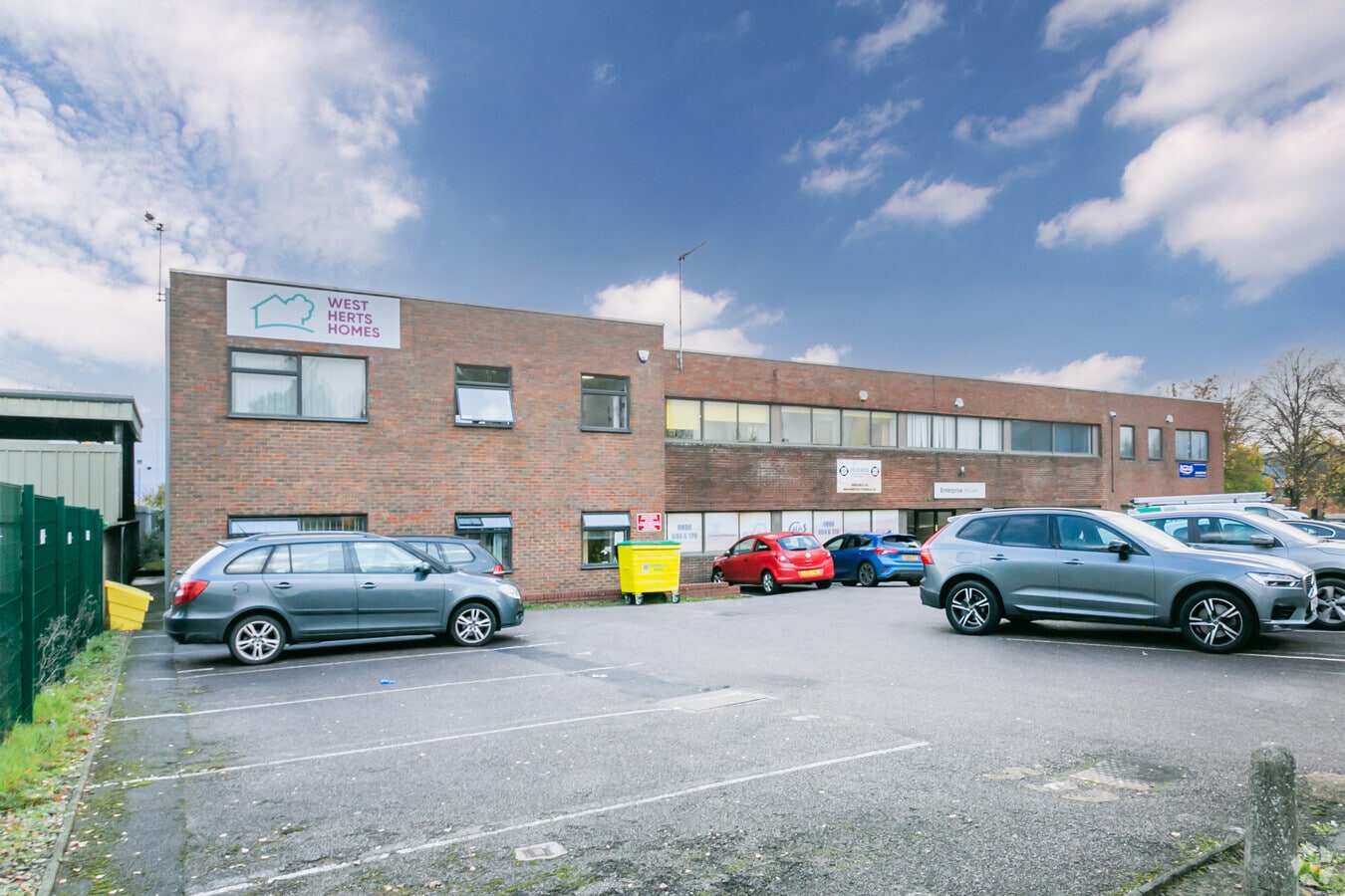 Maxted Rd, Hemel Hempstead, HP2 7BT | LoopNet