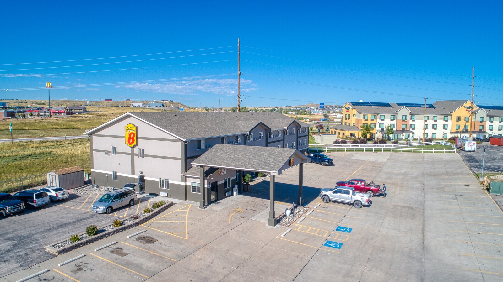 208 Decker Ct, Gillette, WY 82716 - Super 8 Gillette | LoopNet