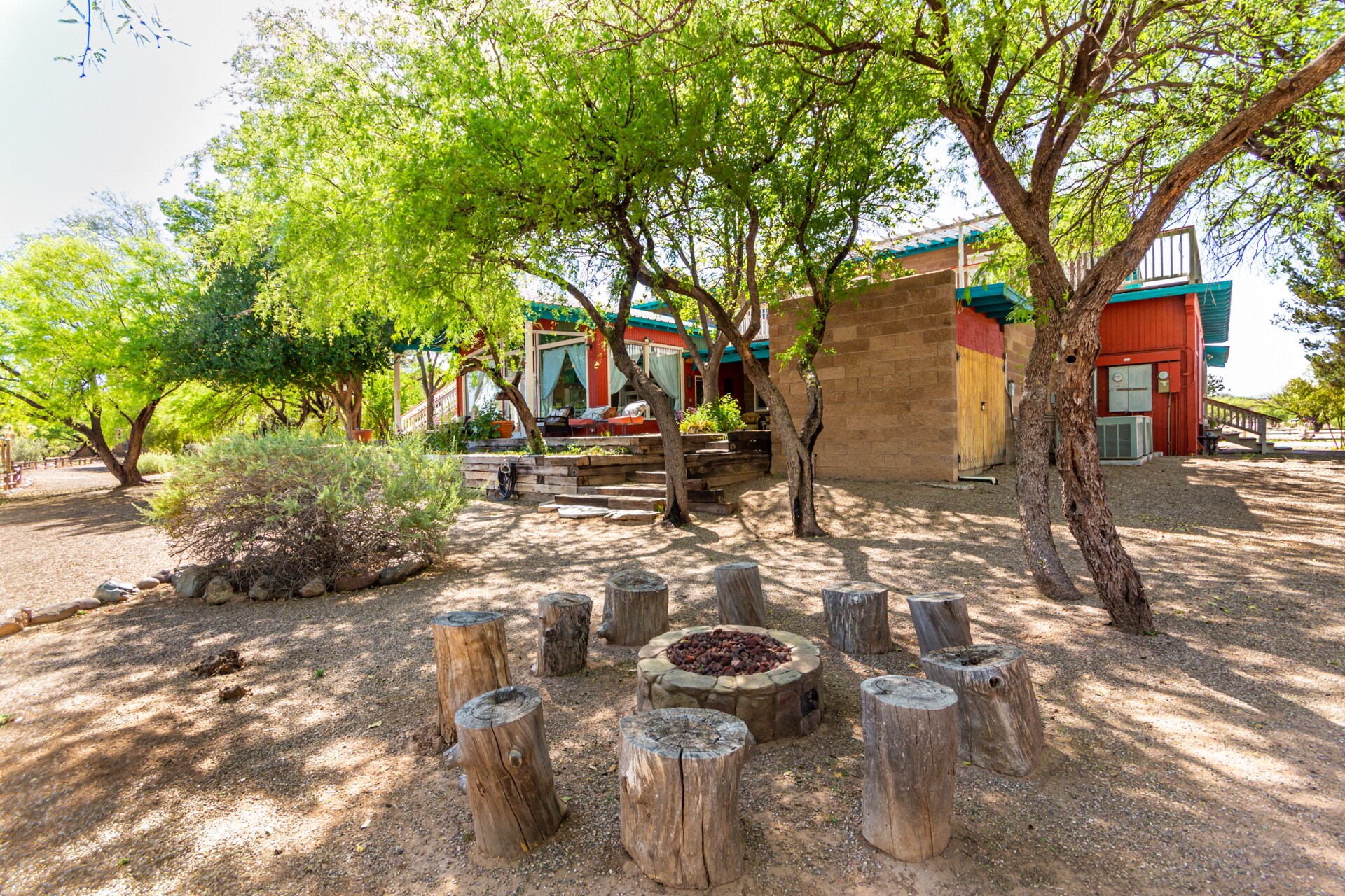 3001 E Frontage Rd, Amado, AZ 85645 - Amado Territory Ranch Bed ...