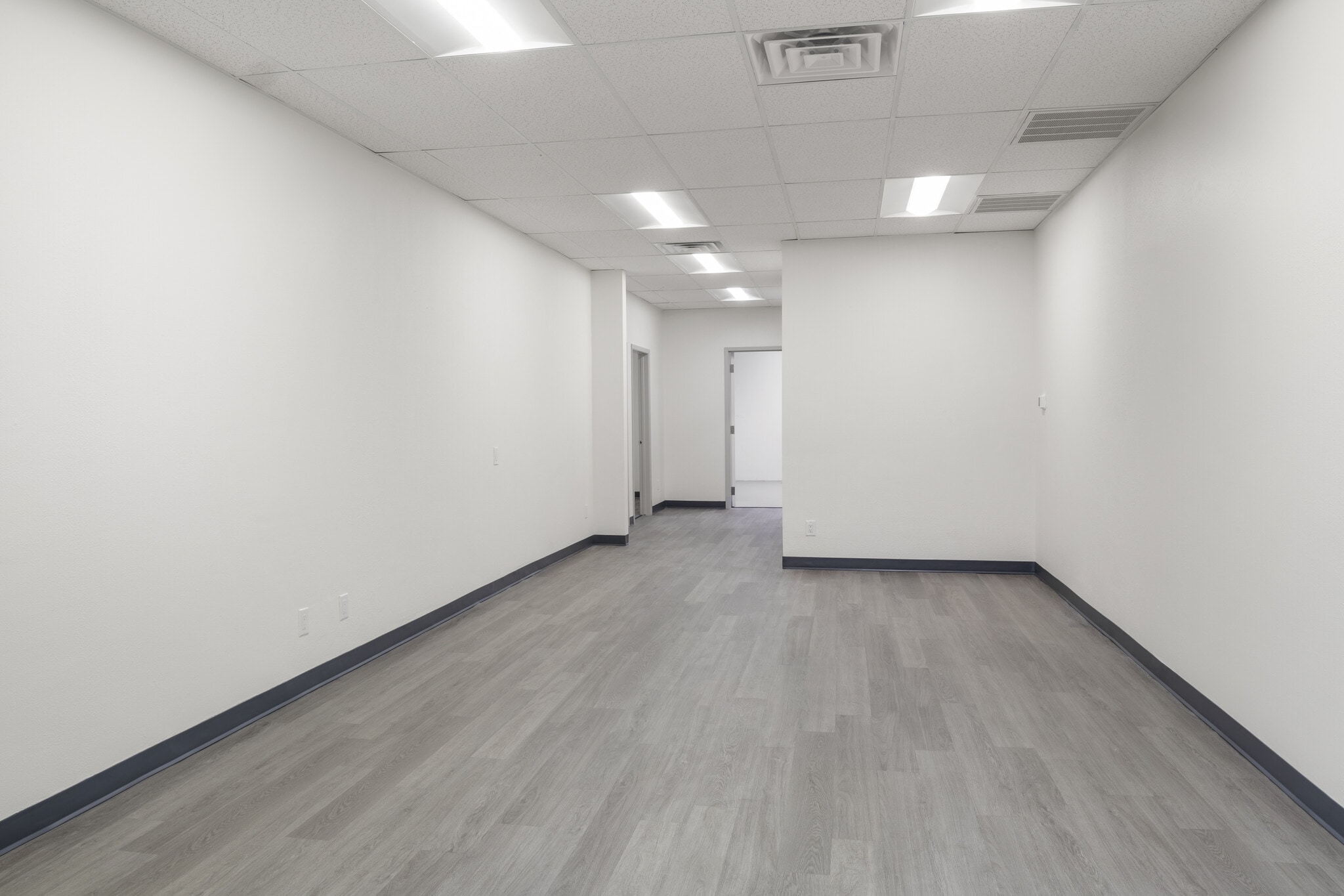 5555 N Lamar Blvd, Austin, TX 78751 - Lamar Business Park | LoopNet