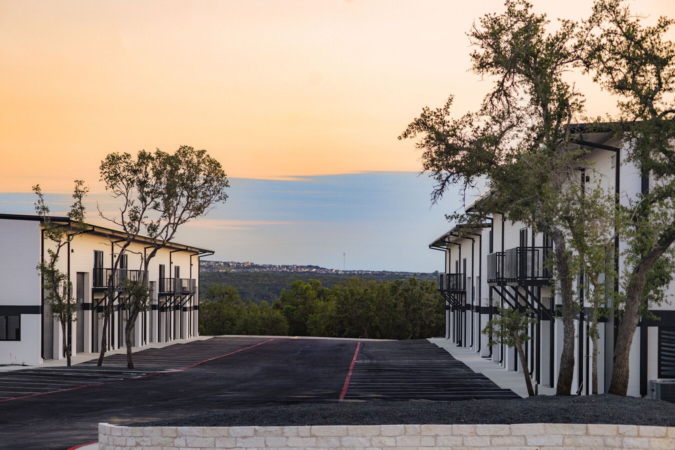15431 Fitzhugh Rd, Dripping Springs, TX 78620 - Personal Warehouse-Bldg ...
