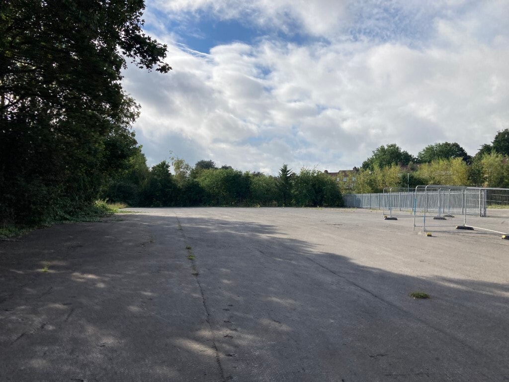 Vallis Rd, Frome, BA11 3EN | LoopNet