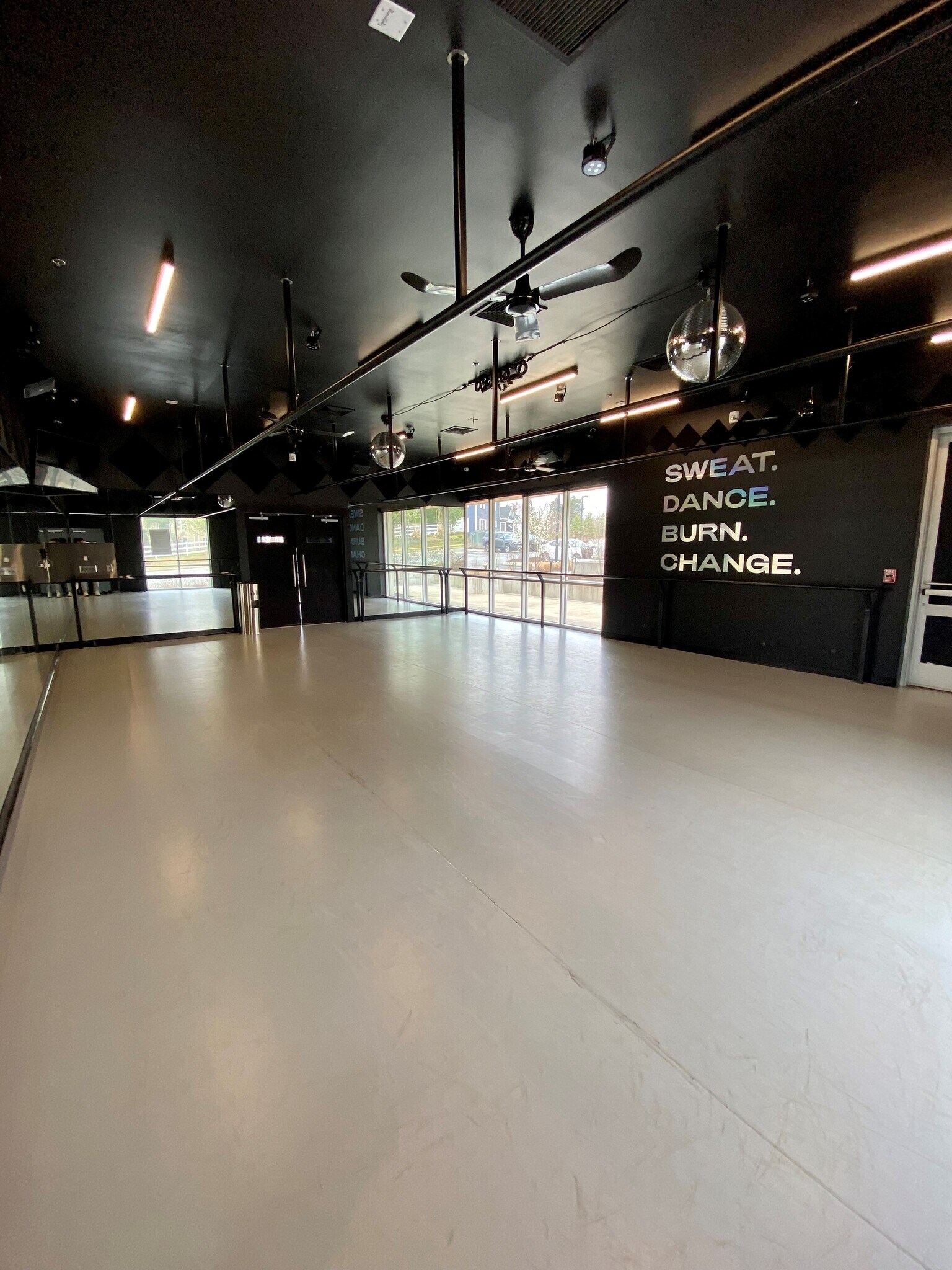 610-620 Riverside Shops Way, Charlottesville, VA 22911 - Riverside ...