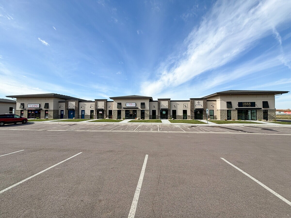 251 N Cliff Ave, Harrisburg, SD 57032 - Creekside Retail II | LoopNet