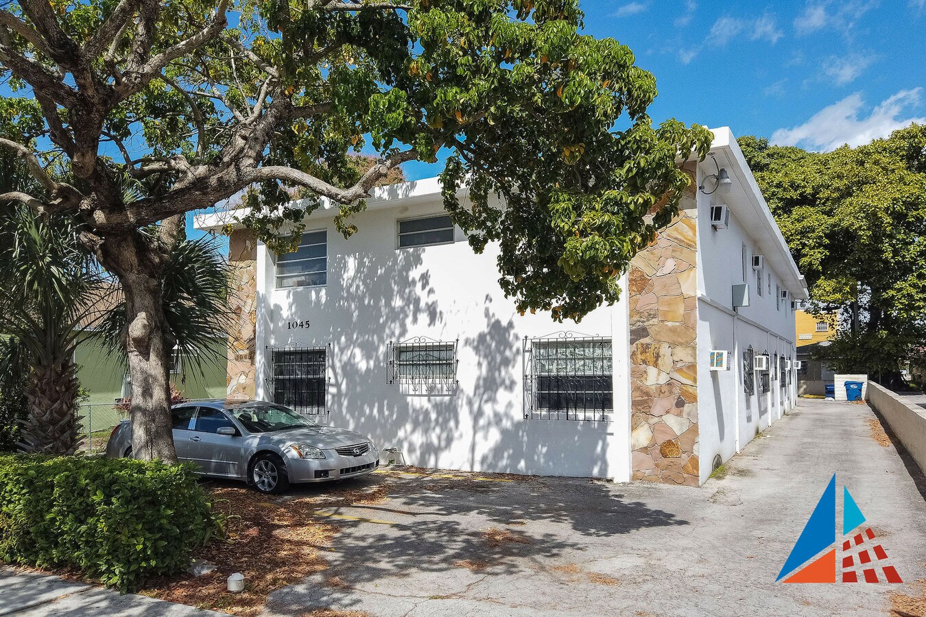 1045 NW 1st St, Miami, FL 33128 | LoopNet