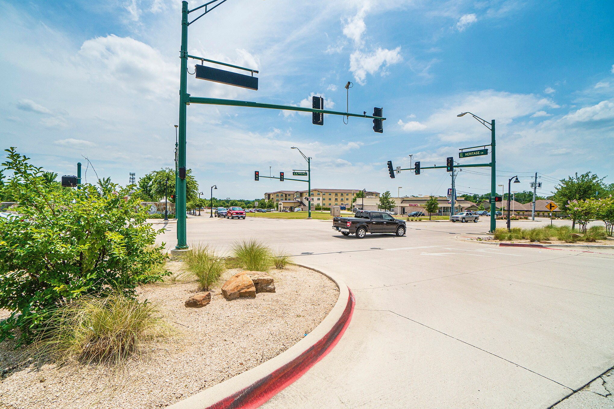 846-850 W Pipeline Rd, Hurst, TX 76053 - Pipeline Road Plaza | LoopNet