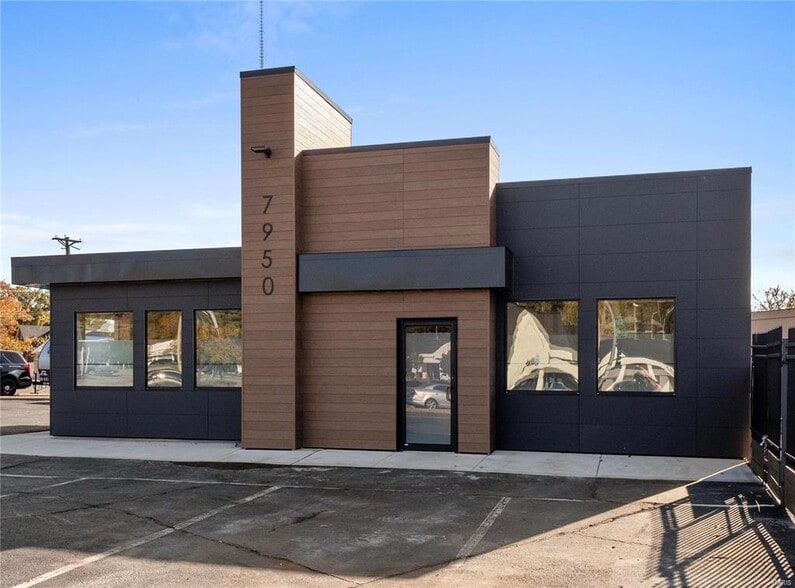 7950 Watson Rd, Saint Louis, MO 63119 | LoopNet