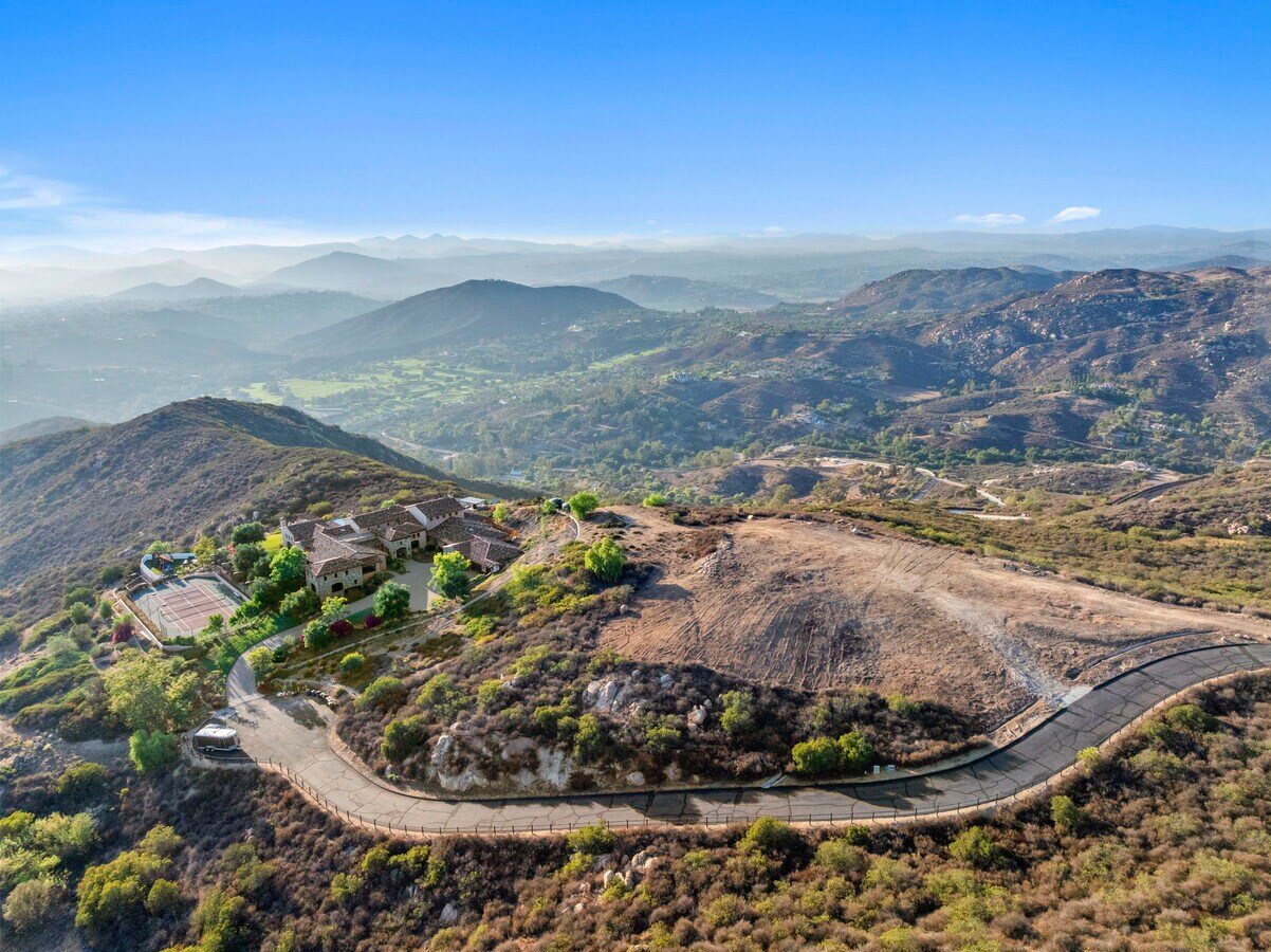 18010 Sunset Point Rd, Poway, CA 92064 | LoopNet