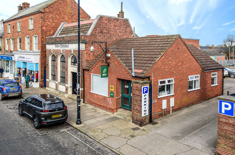17 High St, Spilsby, PE23 5JH | LoopNet
