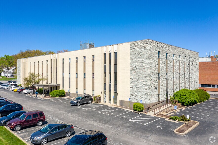 7611 State Line Rd, Kansas City, MO 64114 - Office Space for Lease ...