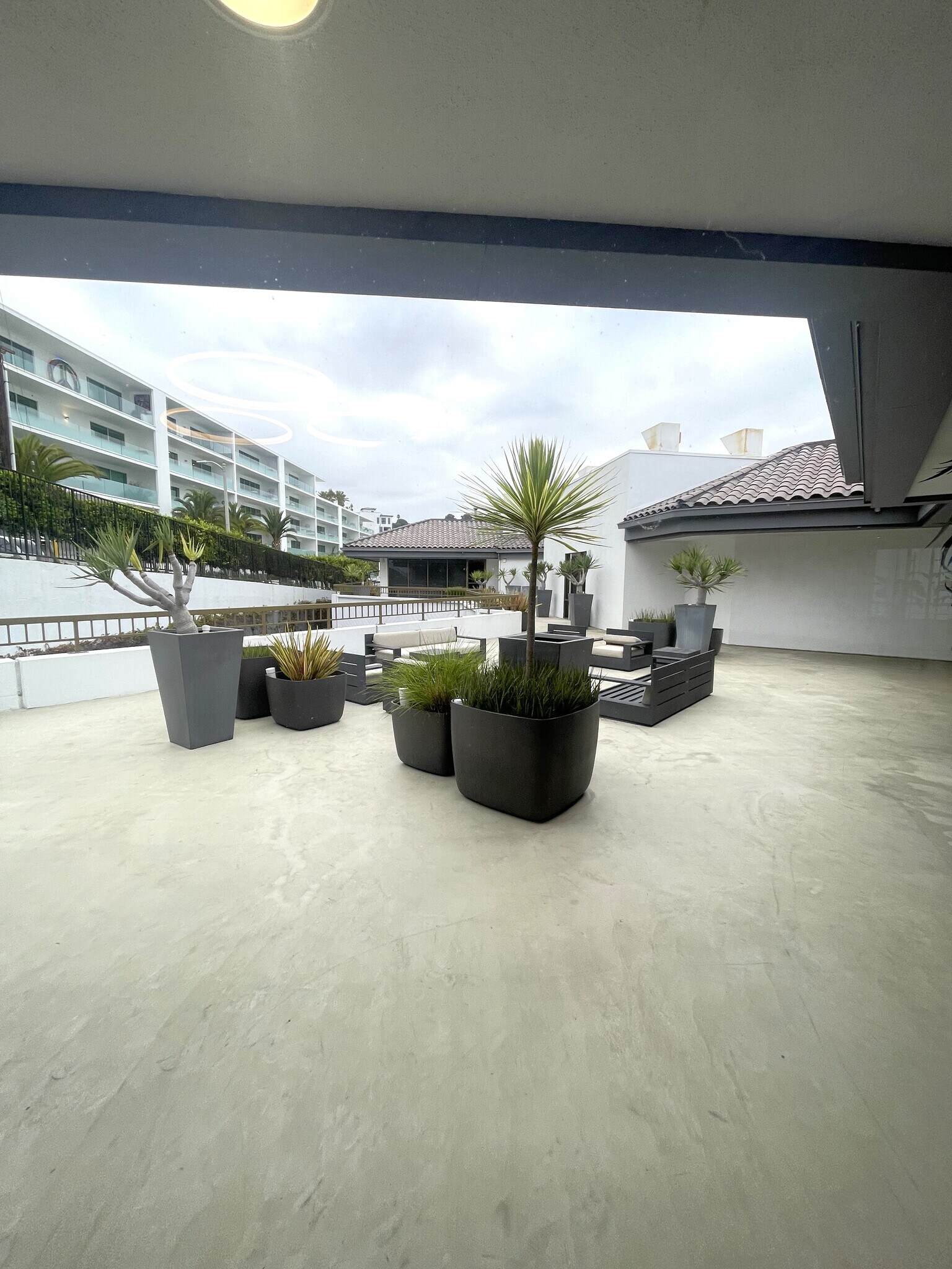 17373-17383 W Sunset Blvd, Pacific Palisades, CA 90272 - Sunset & PCH ...