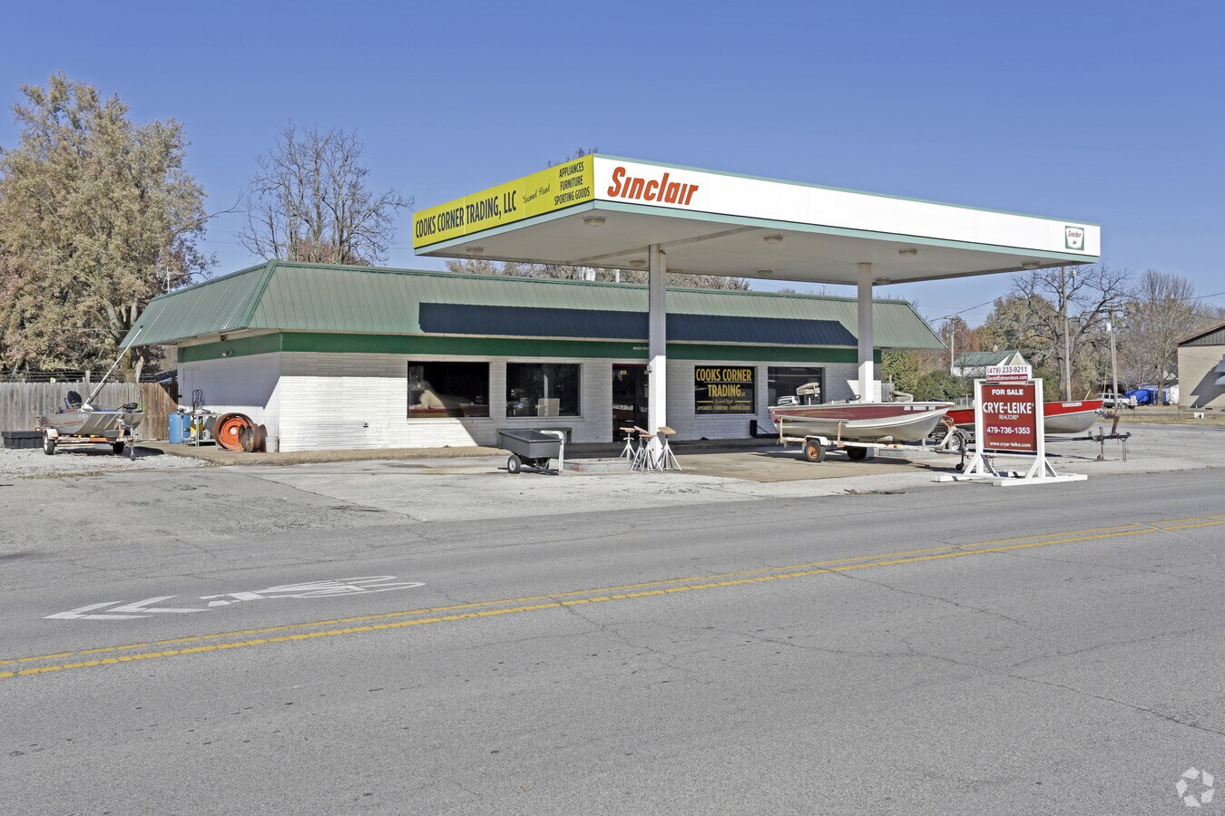 212 W Main St, Gentry, AR 72734 | LoopNet