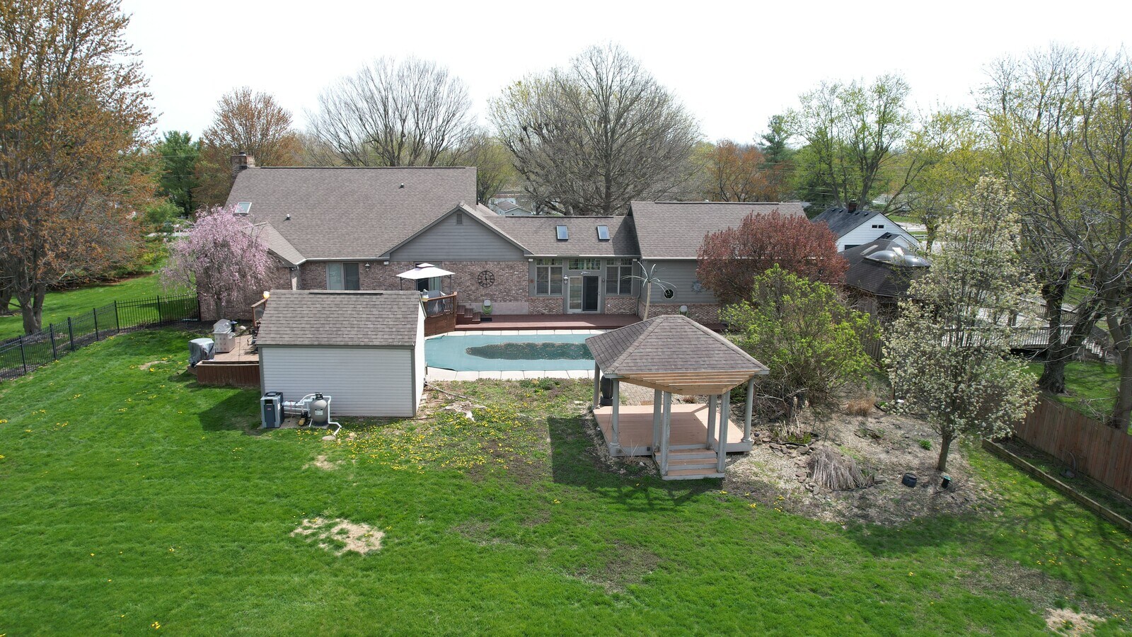 868 N Raceway Rd, Indianapolis, IN 46234 | LoopNet